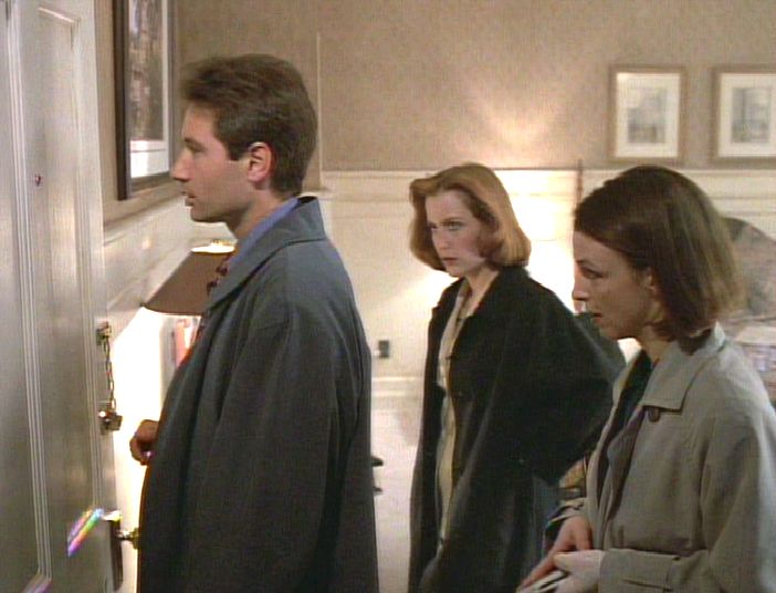 The X-Files Screen Grab Archive: Soft Light - 1