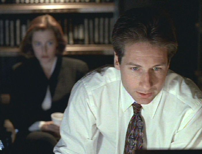 The X-Files Screen Grab Archive: Soft Light - 4