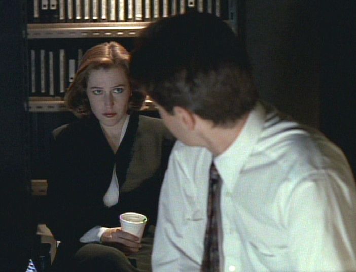The X-Files Screen Grab Archive: Soft Light - 4