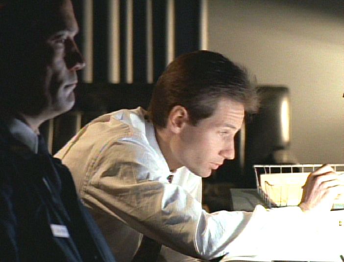 The X-Files Screen Grab Archive: Soft Light - 4