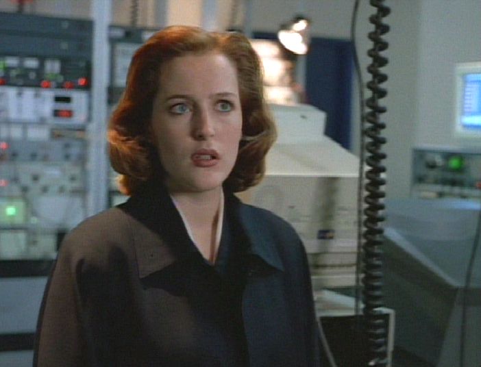The X-Files Screen Grab Archive: Soft Light - 5