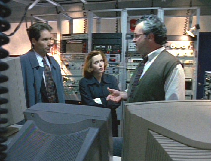 The X-Files Screen Grab Archive: Soft Light - 5