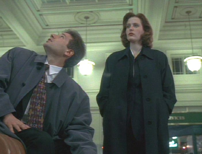 The X-Files Screen Grab Archive: Soft Light - 6