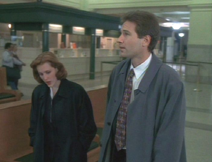 The X-Files Screen Grab Archive: Soft Light - 6