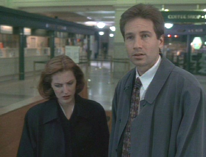 The X-Files Screen Grab Archive: Soft Light - 6